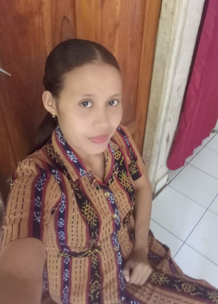 Maria Yani Alfrida Nino, Perawat di Puskesmas Manamas-NTT – keperawatan